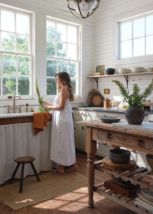 Tour Artist Hannah Carrick's Home and Studio In Sydney – Bed Threads