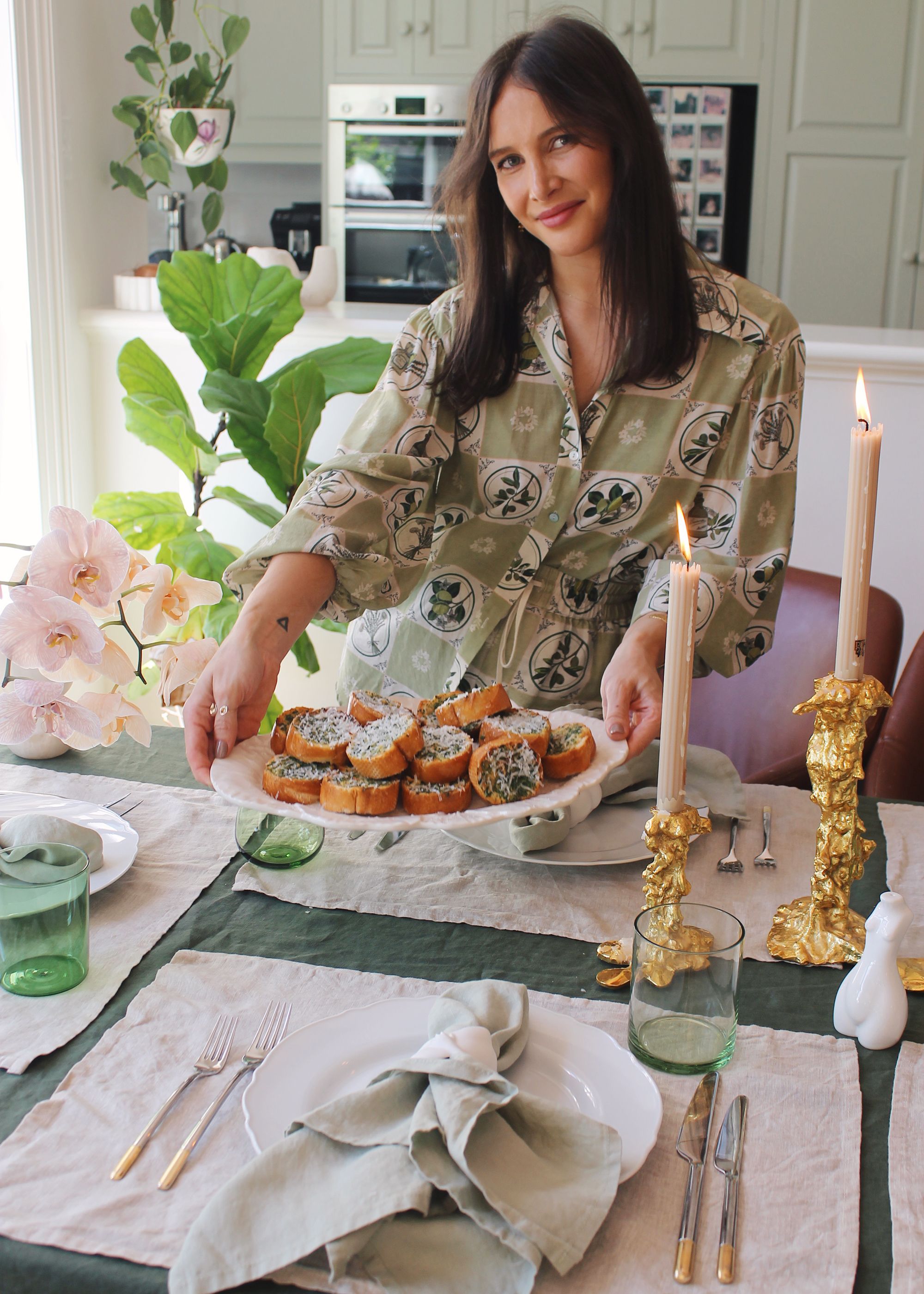 Into the Sauce's Confit Garlic and Parsley Bread – Bed Threads