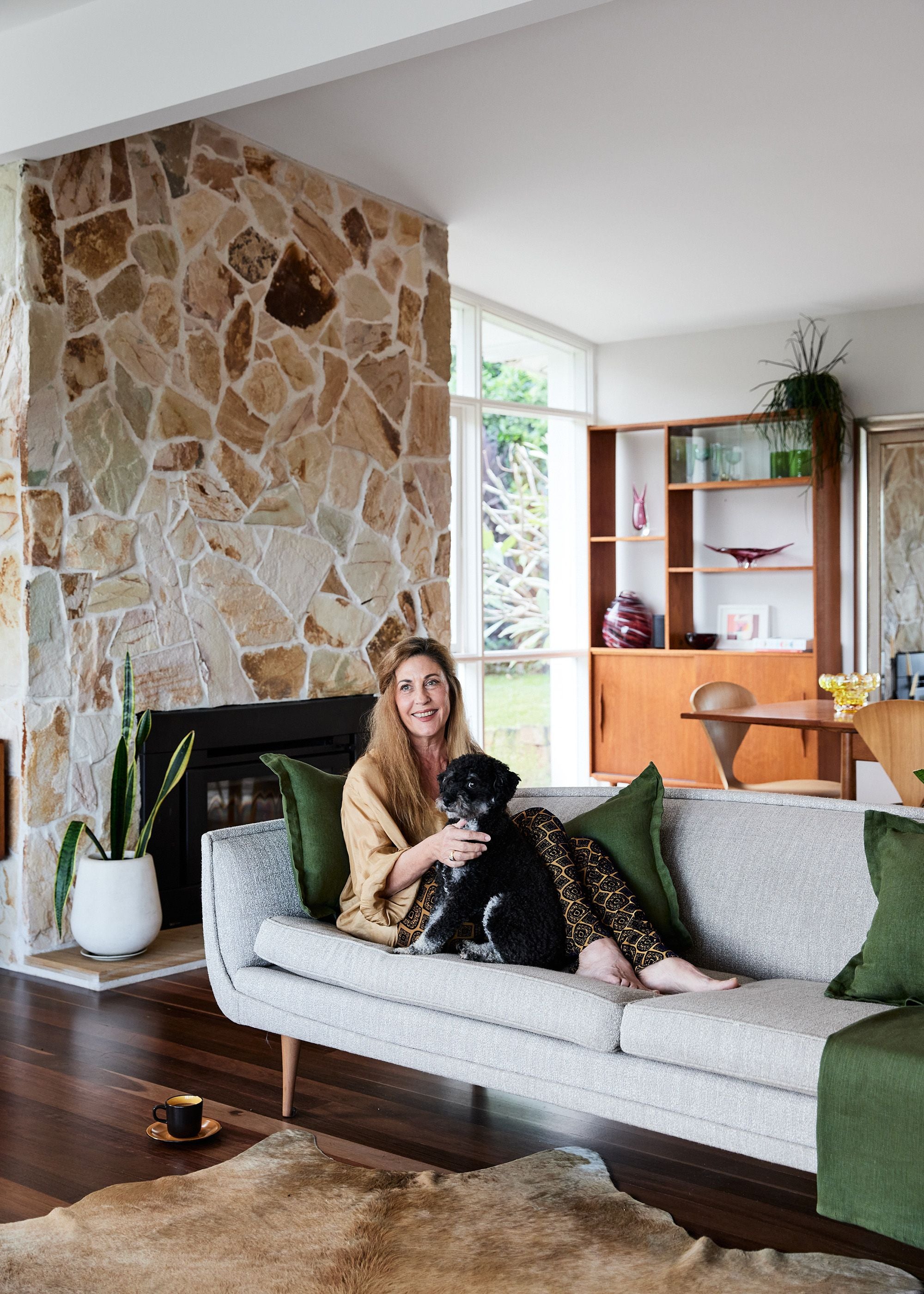 Ballet Teacher Tonia Kelly’s Mid-Century Home in Newport Is En Pointe ...